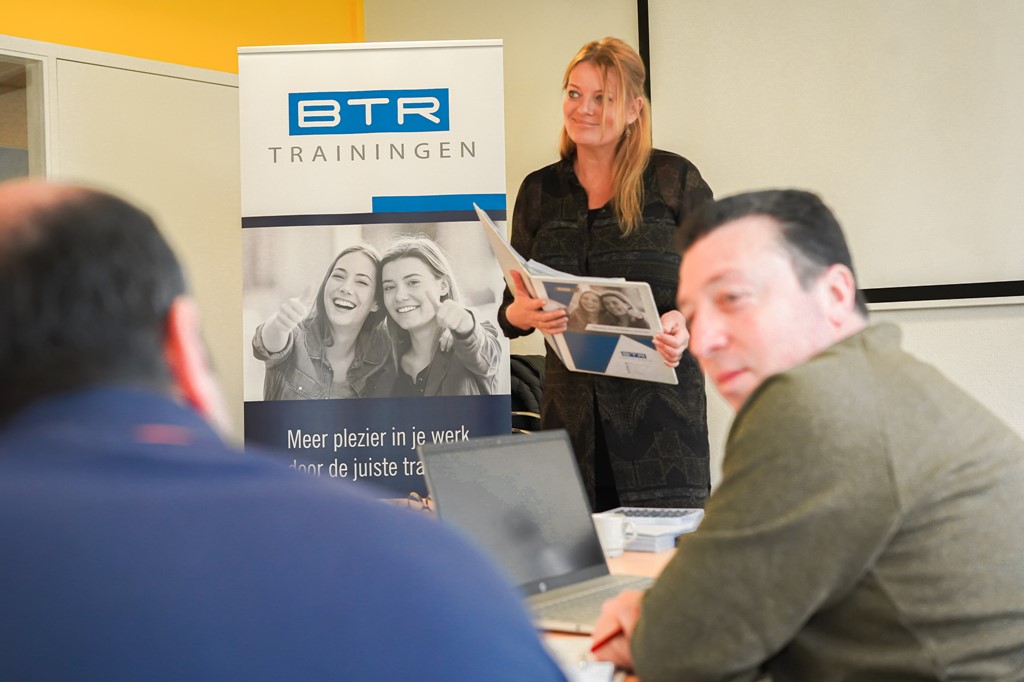 Statushouders krijgen stoomcursus Nederlands